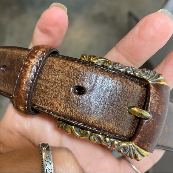 Fossil | Accessories | Fossil Leather Gold Buckle Belt Metal Decor ...